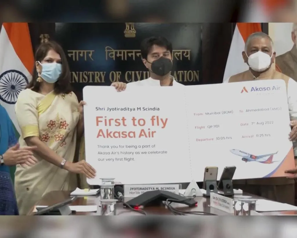 Akasa Air's First Commercial Flight Completed From Mumbai to Ahmedabad